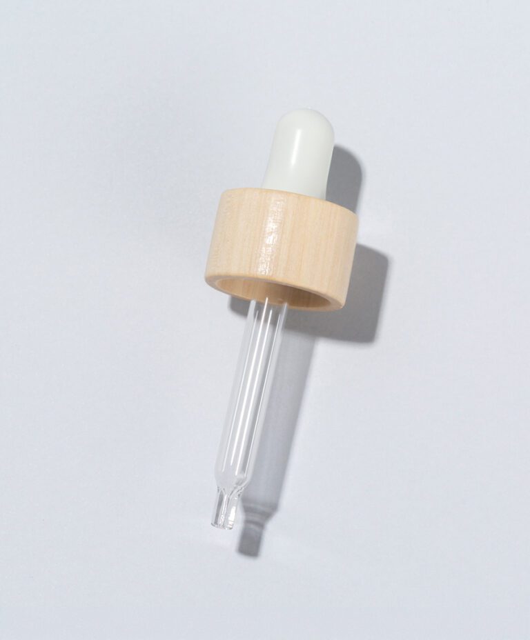 Qu'est-ce qu'une pipette ? Définition et utilisations courantes.