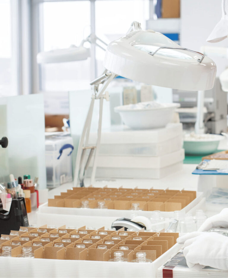 Leaders in beauty packaging | Virospack - The Dropper Company